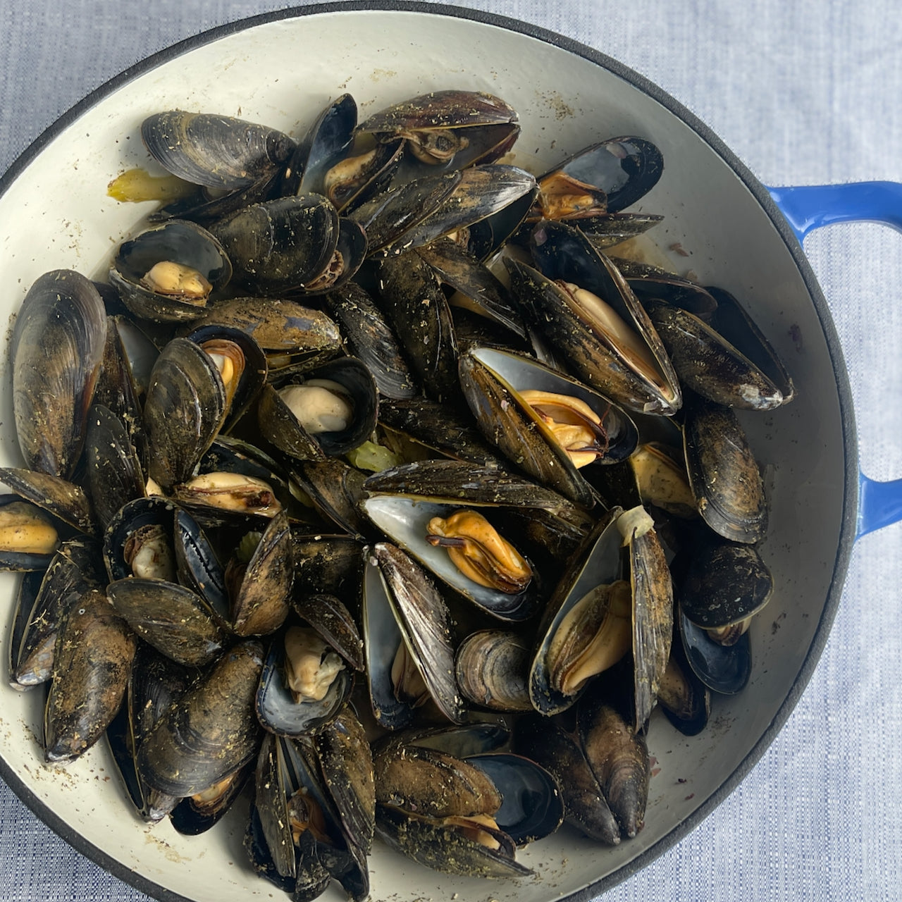 how to cook mussels in their shells